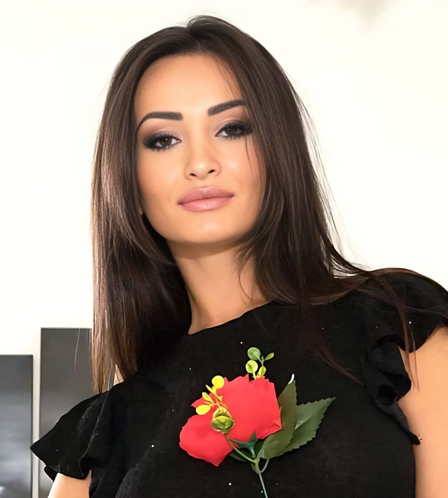 Alyssia Kent Actor Age Wiki Biography Ethnicity Photos Husband And More