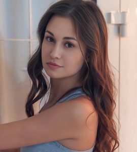 Demi Fray (Actress) Age, Career, Family, Boyfriend, Photos, Videos, Ethnicity, Net Worth, Wiki ...