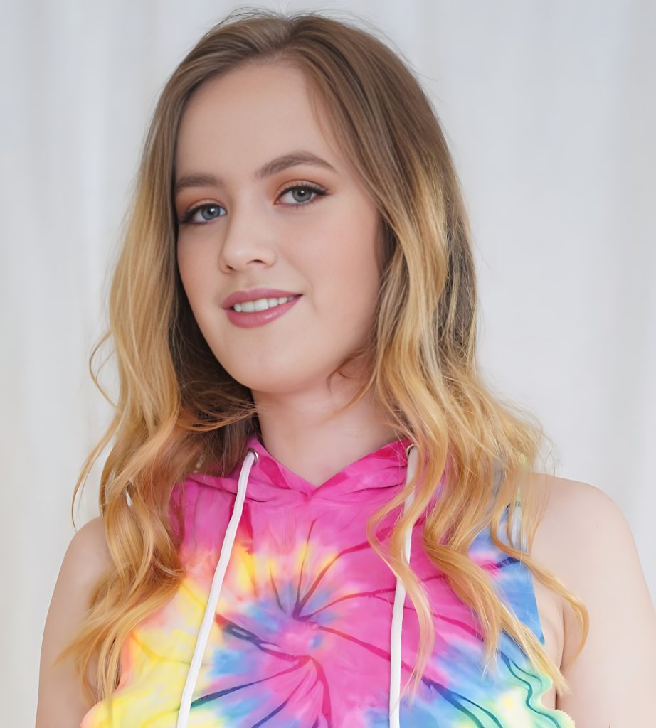 Hestia May (Actress) Wiki, Age, Ethnicity, Photos, Videos, Biography ...