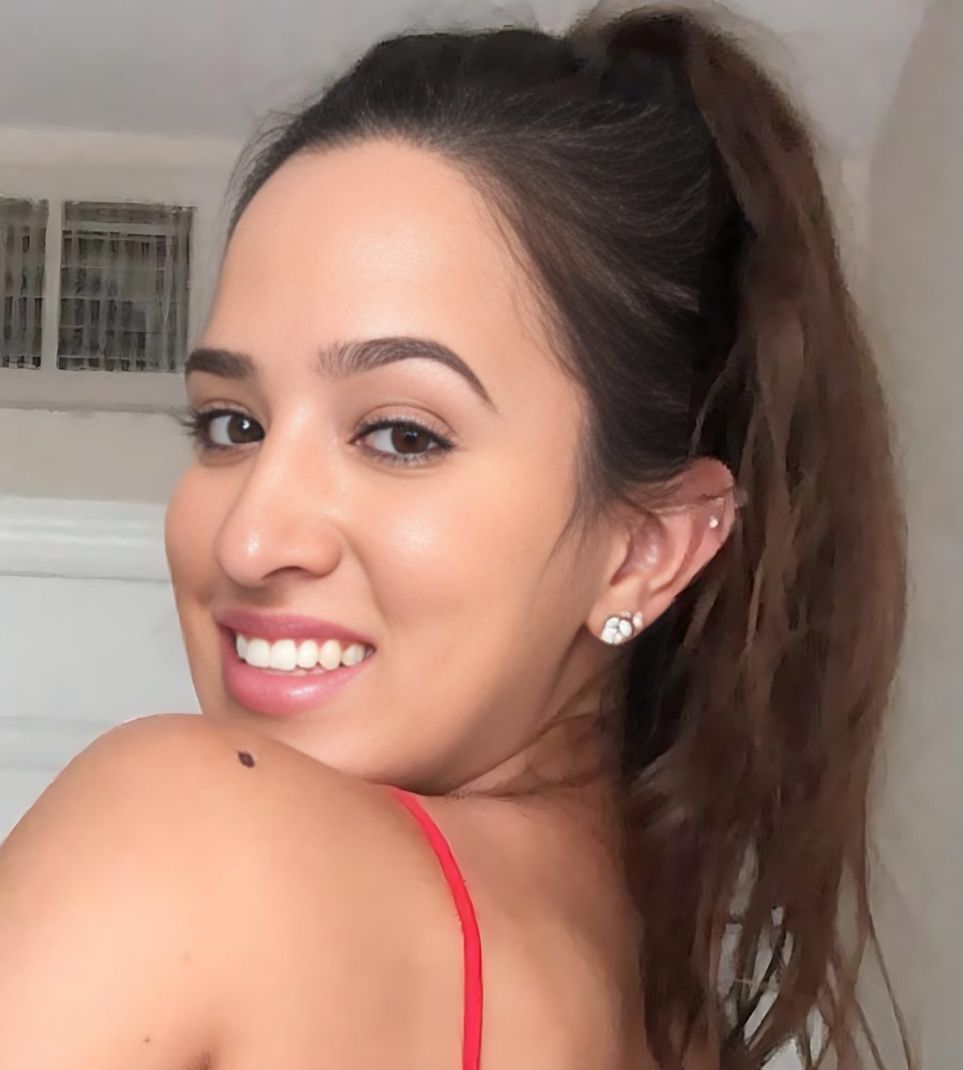 Isabela Fasanaro (Actress) Wikipedia, Age, Biography, Videos, Height ...