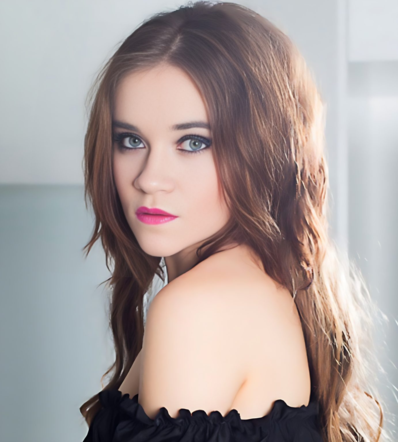 Lucie Bee (Actress) Wiki, Age, Family, Boyfriend, Net Worth, Ethnicity ...