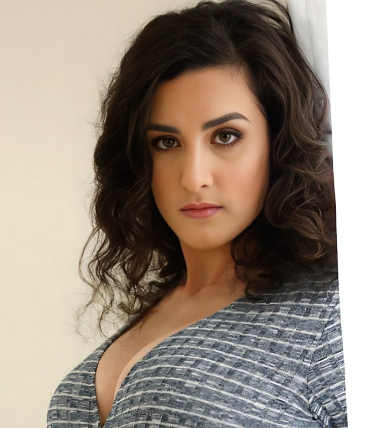 Lyra Lockhart (Actress) Wiki, Age, Family, Boyfriend, Photos, Videos ...