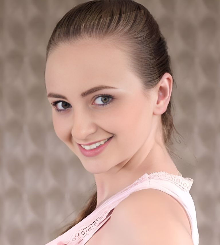 Lady Bug (Actress) Age, Height, Weight, Wiki, Biography, Boyfriend ...