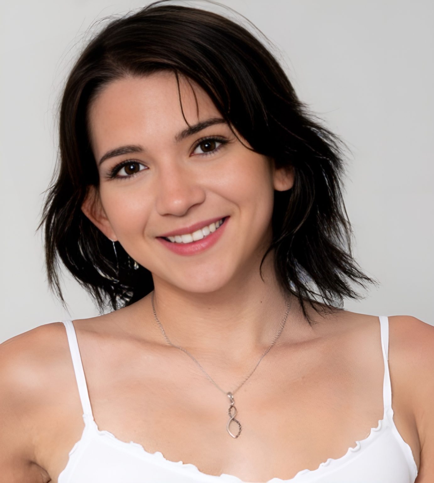 Riley Jean (Actress) Height, Age, Videos, Photos, Biography, Boyfriend ...