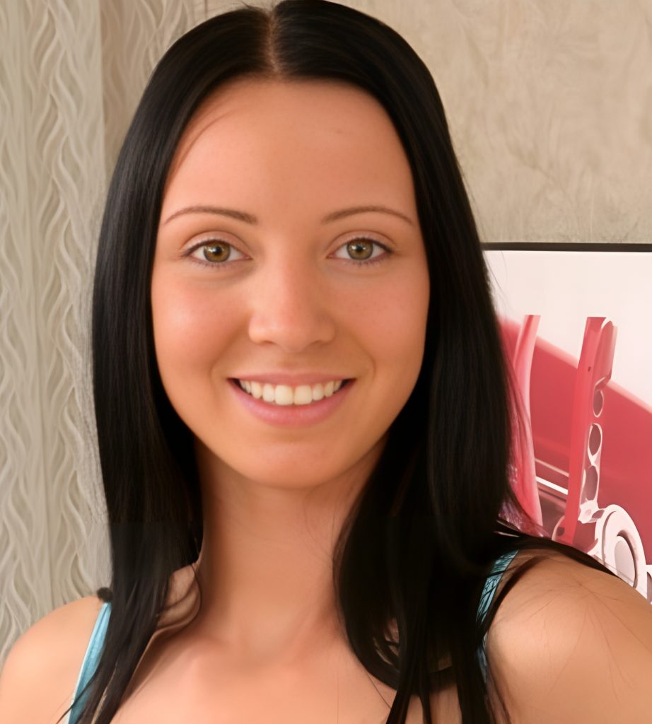 Anna Pipe (Actress) Height, Weight, Wiki, Biography, Boyfriend, Age ...