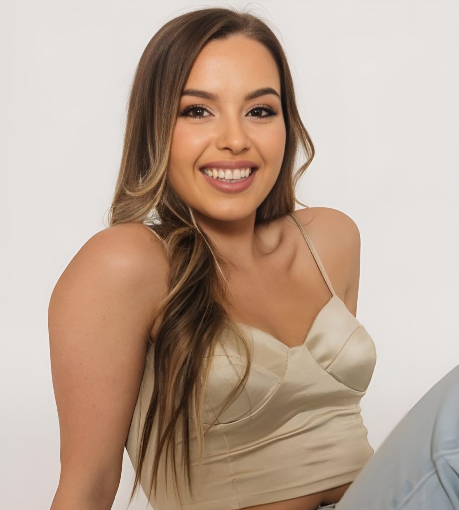 Claudia B. (The Voice 24) Wiki, Age, Family, Height, Weight, Biography ...