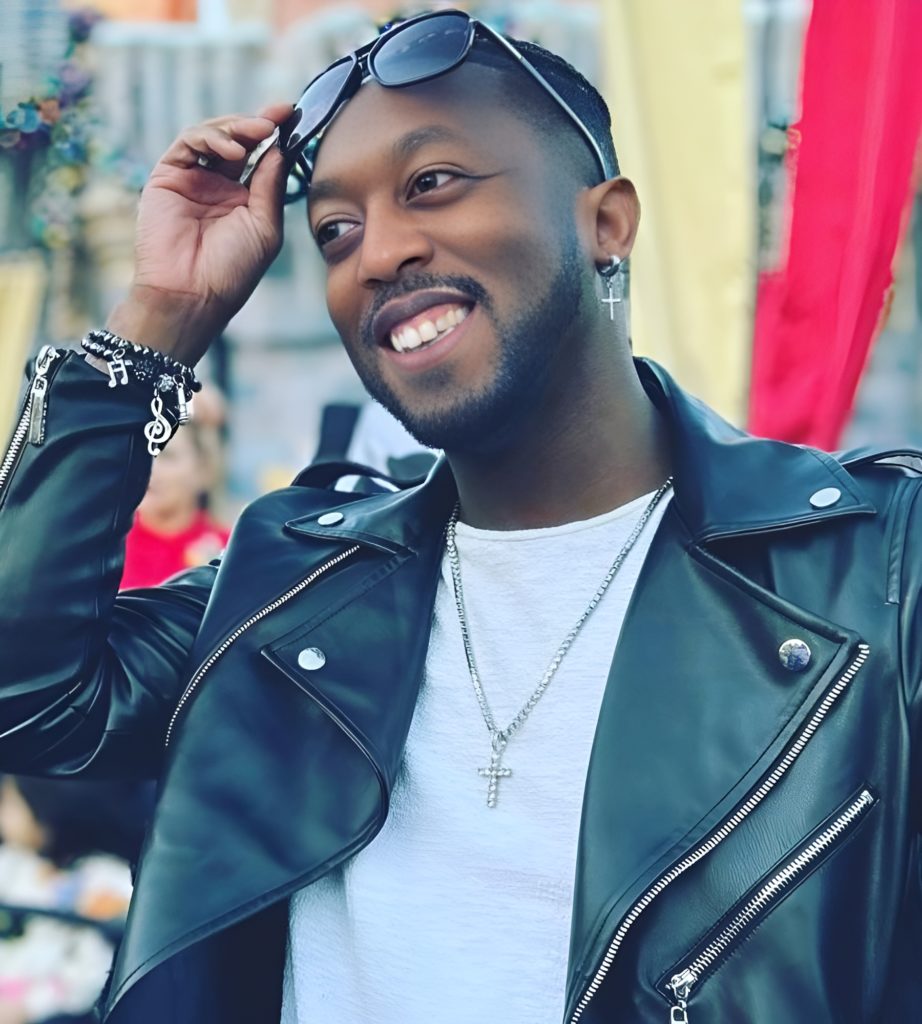 Deejay Young (The Voice 24) Wiki, Age, Family, Height, Weight ...